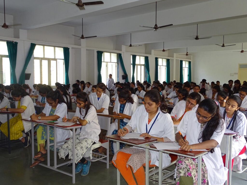 Home - SPB Physiotherapy College